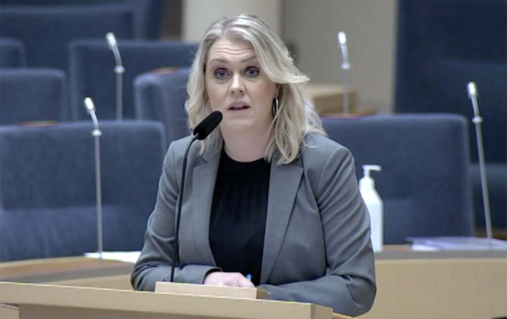 Lena Hallengren garanterar stöd vid nedstängningar – Fastighetstidningen